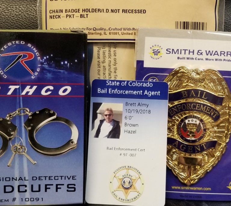 Gear Combo #3- Badge, ID Card, Handcuffs, Holder - American Institute ...